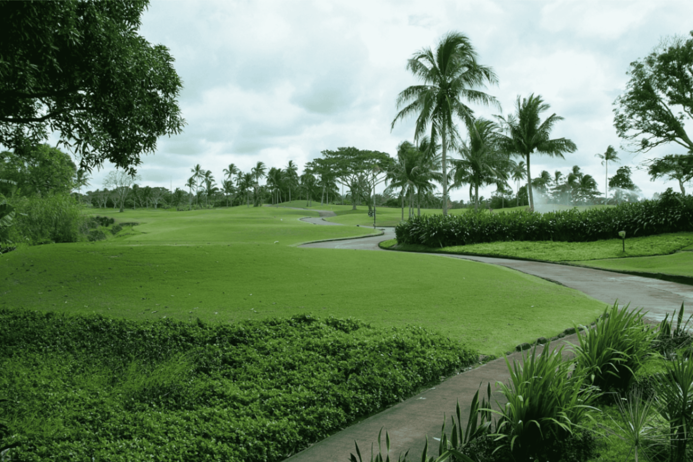 Golf Villas - Premium Golf Course Living in Metro Tagaytay